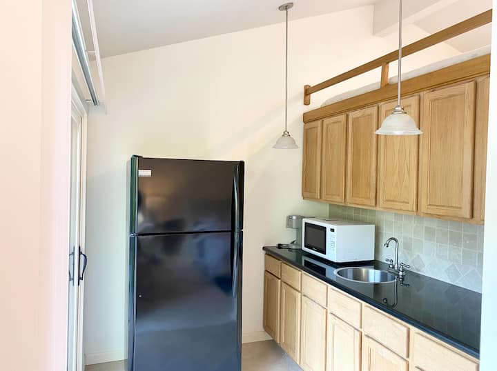 Spacious In-law Unit At Moraga Country Club - Orinda, CA