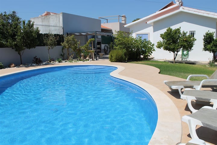 V3 Casa Castelo 7 Pessoas, Wifi, A/c, Piscina, Bbq - Albufeira