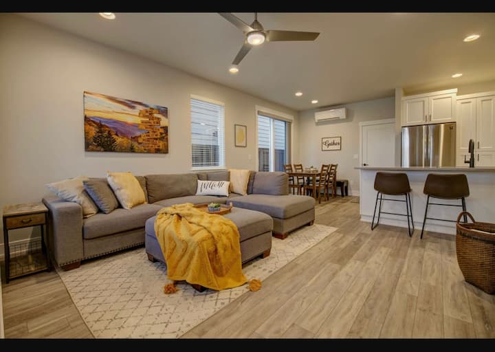 3-bed Townhome W/workspace And Amenities - Bend, OR
