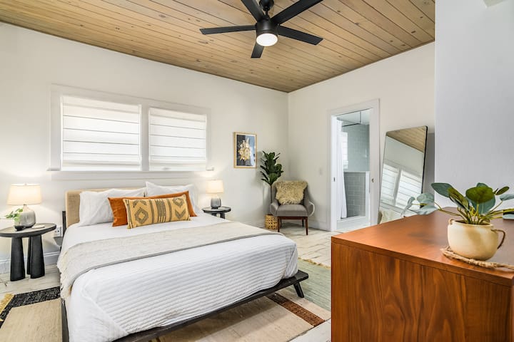 The 1/1 Boom Bungalow Suite, Downtown Melbourne Fl - Melbourne, FL