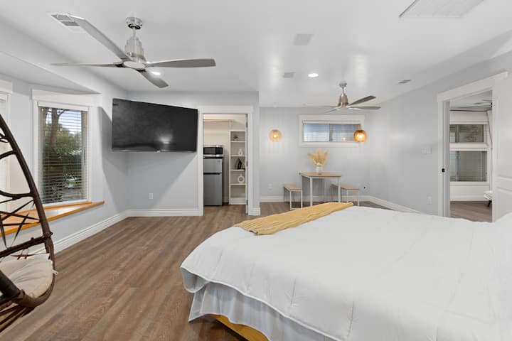 🌹Bungalow De La Hermosa - Private Suite (New)🌹 - Bakersfield, CA