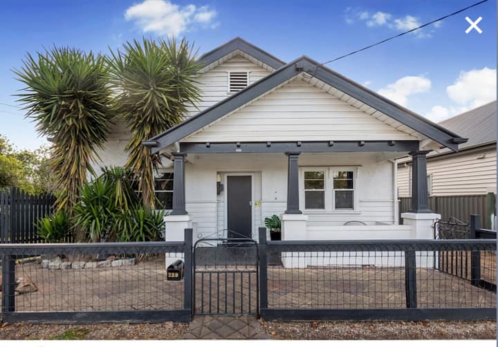 Bendigo Holiday Rentals & Homes - Victoria, Australia | Airbnb