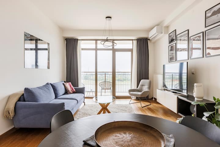 Belgrade Waterfront 1-bedroom W/free Parking - Belgrade
