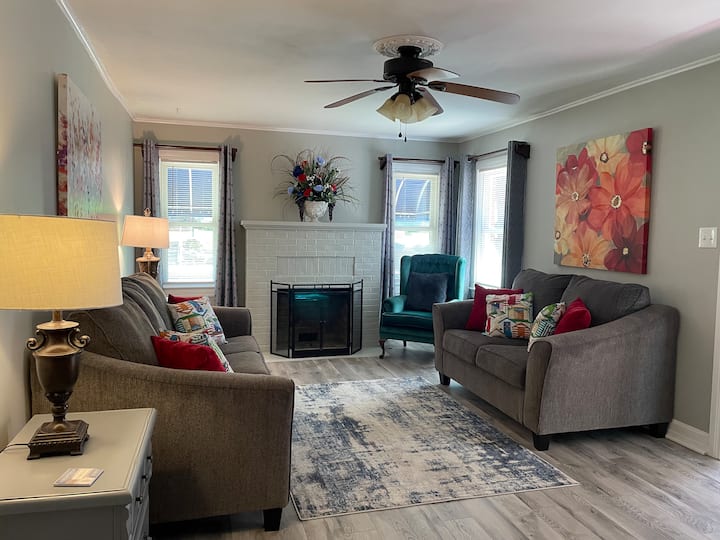 Amazing Serene 1 Bedroom Duplex - Fort Smith, AR