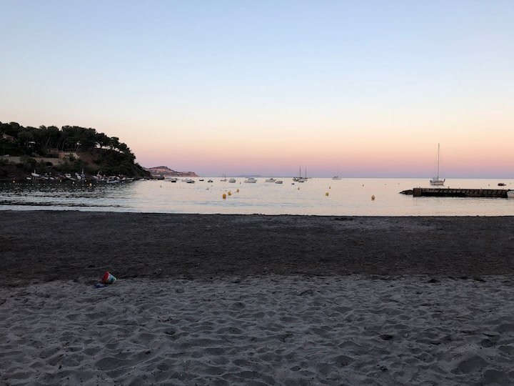 Studio Sur La Plage De Fabrégas - La Seyne-sur-Mer
