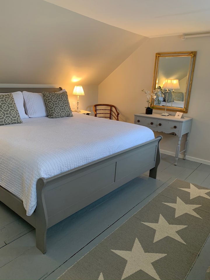 The Orchard House: Inn | Ice Cream | Cafe - Freeport, ME
