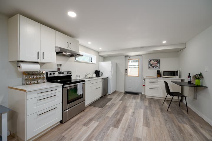 Adorable One Bedroom Suite! - Kamloops