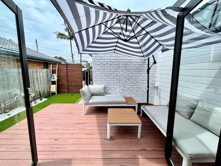 Mermaid Beach Villa - By Broadbeach/ Nobbys Beach - Gold Coast