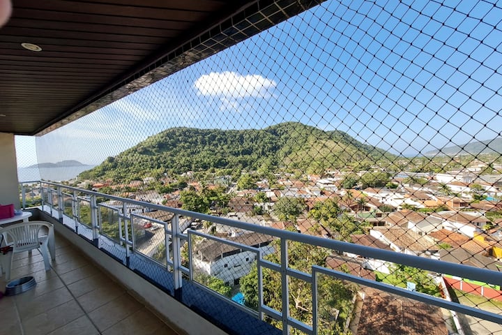 Apartamento Com Vista Linda Na Praia Do Tombo - Guarujá