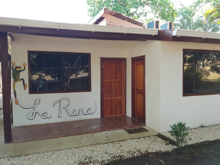 La Rana Villa Con Piscina - Paquera