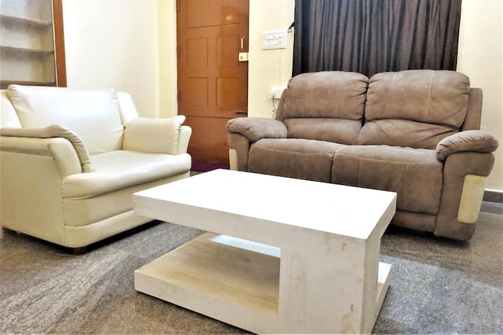 Executive 1bhk Flat In Koramangala - Bangalore