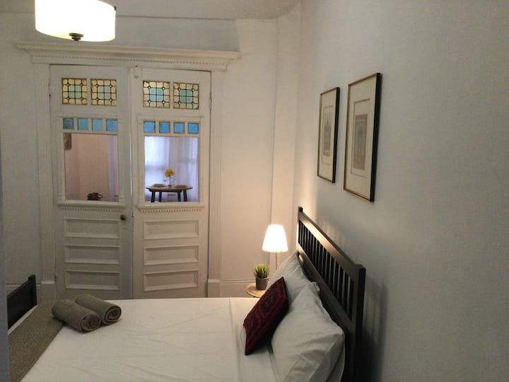 Downtown Victorian One Bedroom - Toronto