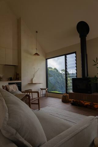 Luxury Cabin at Round Hill Retreat