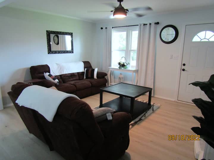 Desirable Area, I85, Clemson, Boats, Lake Hartwell - Belton, SC