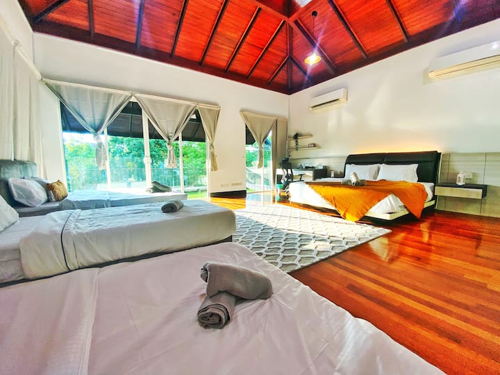 Kajang Vacation Rentals with a Hot Tub - Selangor, Malaysia | Airbnb