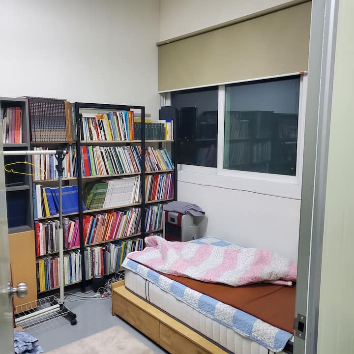 건물 외부 무료주차 가능 / 비지니스 도미토리 / 간단한 숙박시설 - 광탄면
