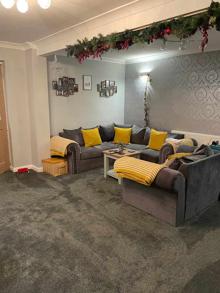 Lovingly Refurbished 3 Bedroom Family Home - Deal