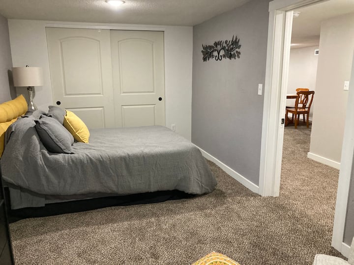 Uptown Basement Newly Remodeled - Butte, MT