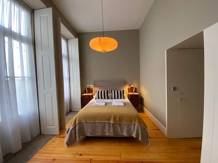 Casa Do Ofício - Livreiro 3 - Porto