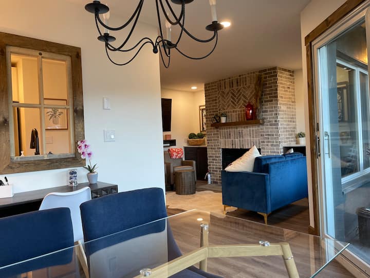 Fully Renovated 1 Bed/1 Bath Ski In-out Condo! - Dover, VT