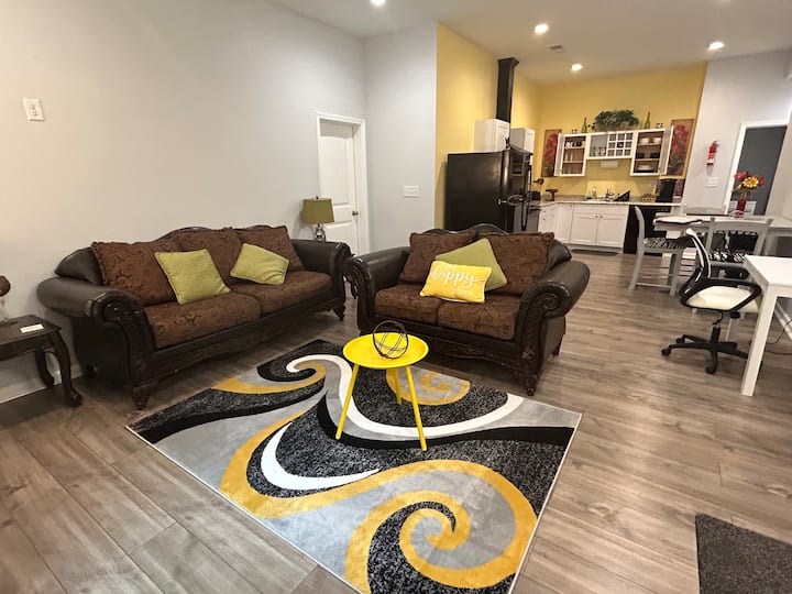 Two - Bedroom Luxury Day-light Basement Apt - Lawrenceville, GA