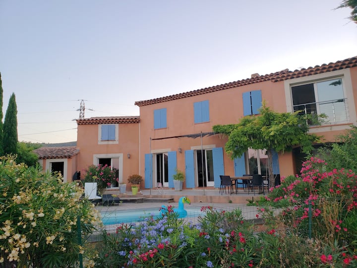 Maison 200m² Avec Piscine - La Ciotat