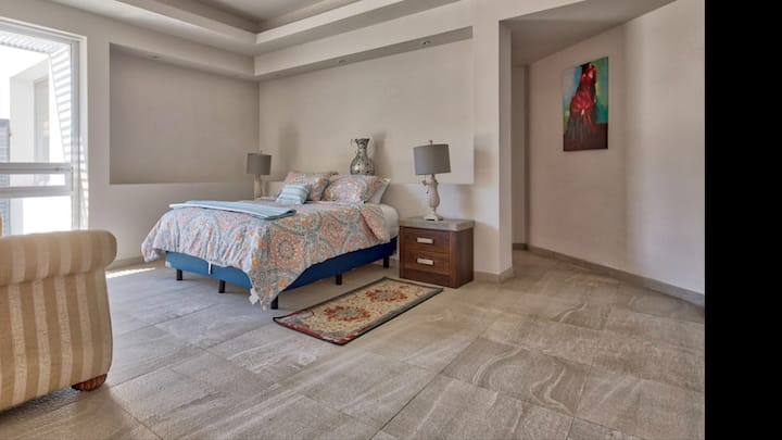 Gorgeous 3 Bed/3bath Home In The Heart Of Ensenada! - Ensenada