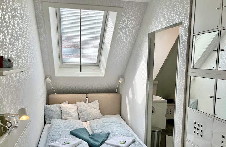 Tiny Attic-apt, Old Town, 3min To Bern Station - Berne