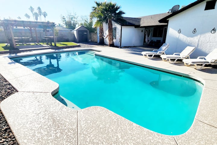 Spacious Phoenix Oasis: 3mi To State Farm Stadium! - Phoenix, AZ