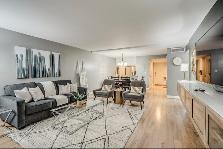 The Desert Retreat 2bd/2bth -Walk To Ot Scottsdale - Scottsdale, AZ