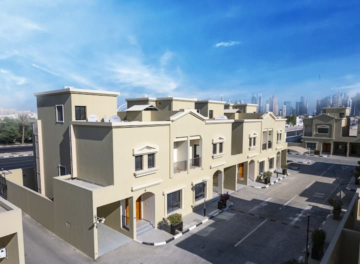 5br Villa With Pool Access - Perfect For Family - Doha