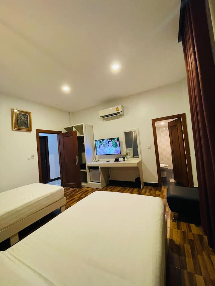 Lovely Standard Twin Room - 金邊