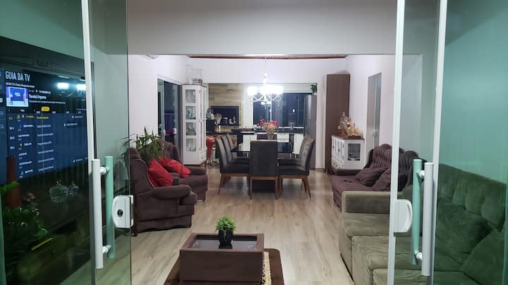Casa Aconchegante A 2 Minutos Da Av. Das Cataratas - Foz do Iguaçu