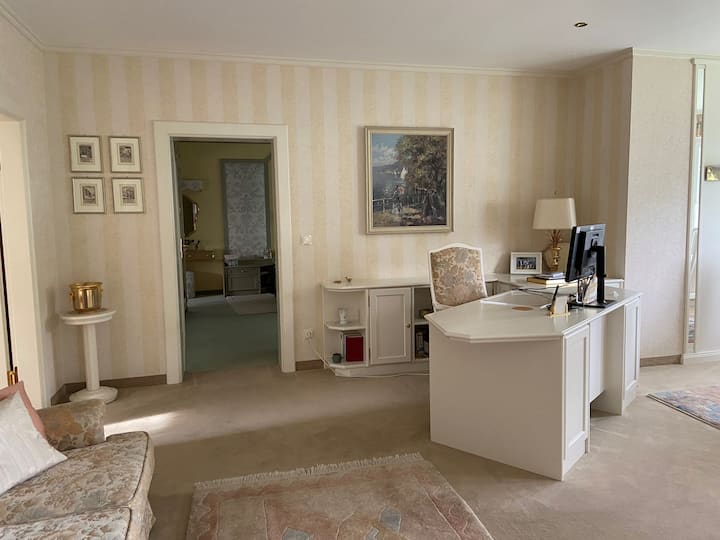 Unser Hüsli Im Grünen - Frankfurt