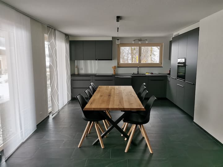 Schöne 4zimmer Fewo Mit 8 Schlafplätzen - Gstaad