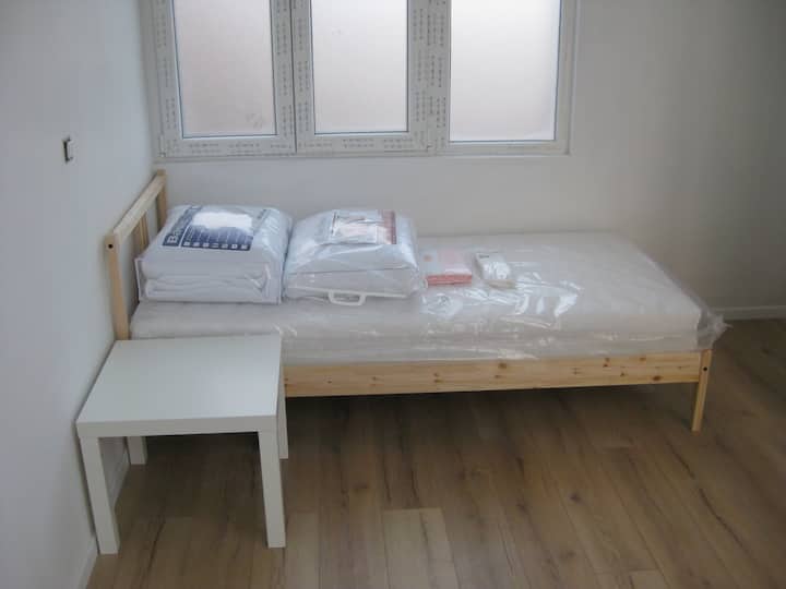 Apartement In Rustige Buurt - Lommel