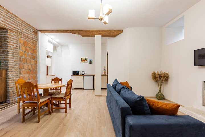 Cosy Old Town Apartment - Tbilisi