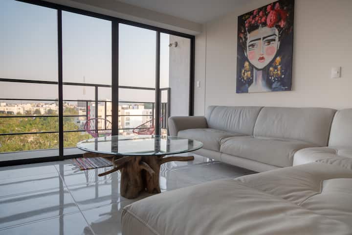 Contemporary Two Bedroom Condo With Parking. - Mexico City