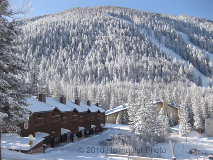 Taos Ski Valley
 2 Bdrm./ Loft #3 - Taos Ski Valley, NM