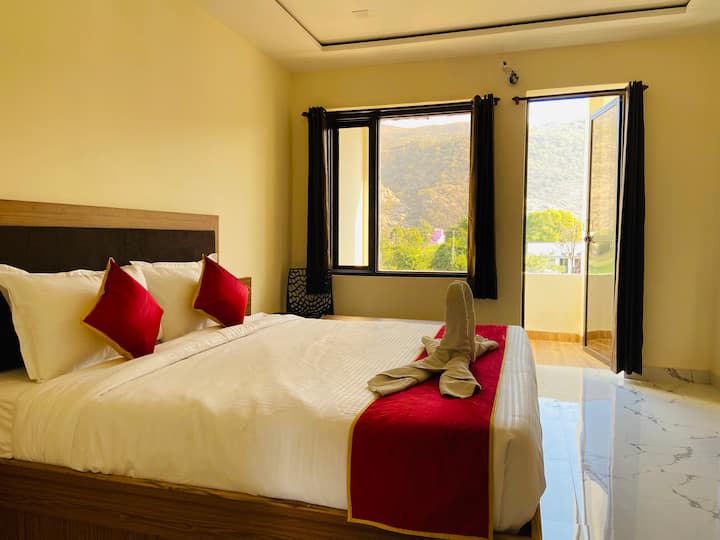 Rooms @ Resorts In Pushkar - Pushkar