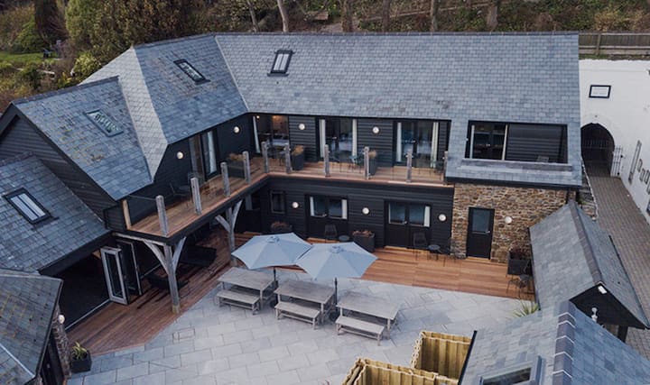 The Courtyard Oak-framed House At Tunnels Beaches - Devon
