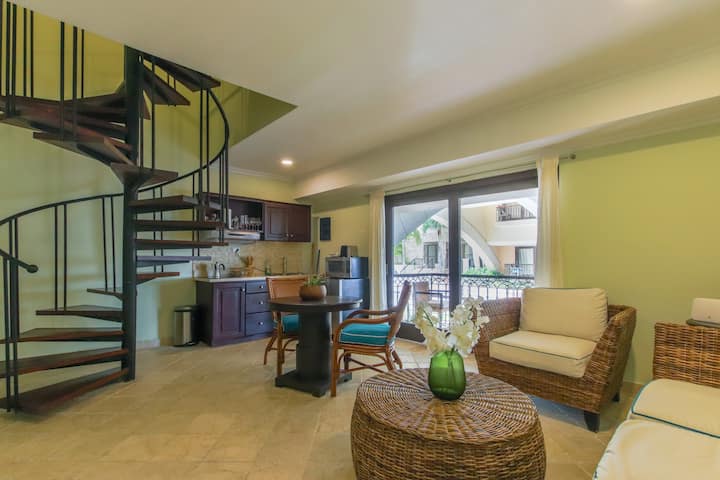 Lovely 1 Bedroom Loft At Fundadores Marina! - Punta Cana