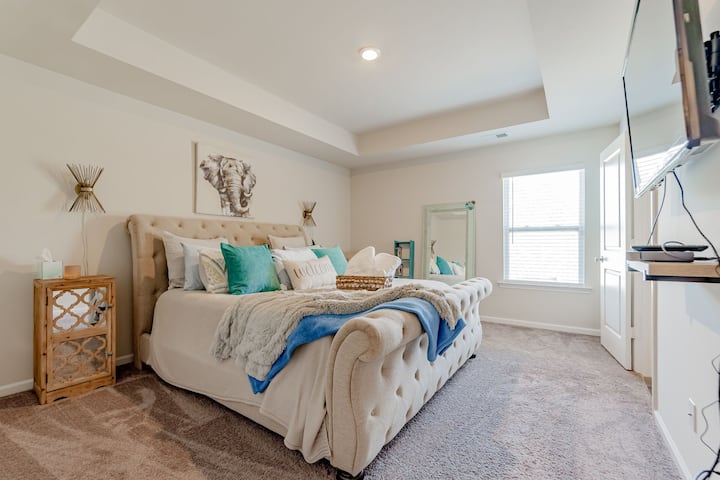 Luxe & Roomy 4 Bd In Columbia Sc Near Fort Jackson - Lexington, SC