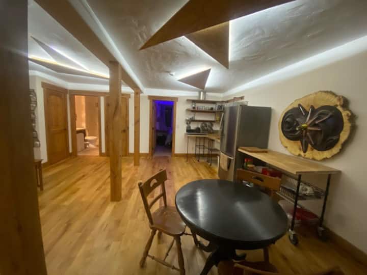 Beautiful Mountain Condo. Close To The Trails! - Lake Tahoe