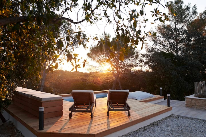 Villa Nemausa Delux Jacuzzi+piscine Privée+nature - Nîmes