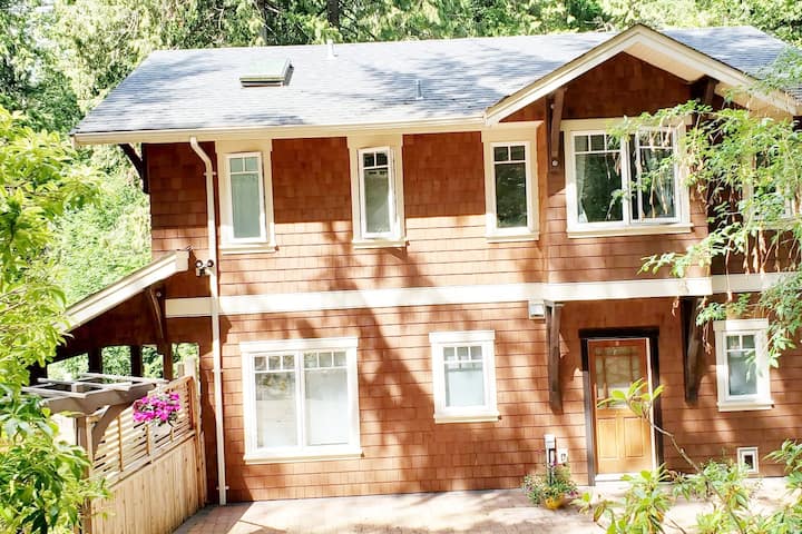 Charming Nest 2bdr/2bth-pacific Ocean Beach 800 M - Bowen Island