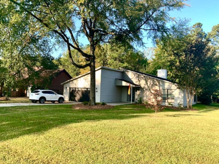 Very Stylish, Beautiful,  Clean & Comfortable Home - Piper Glen Drive – Charlotte