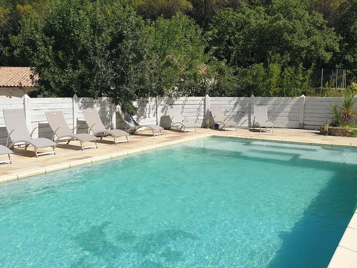 Magnifique Villa Avec Piscine - Goudargues