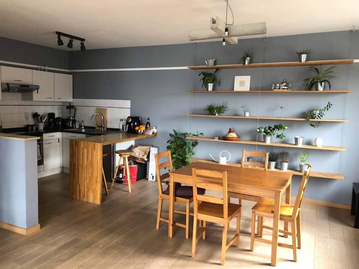 Chambre Privée Dans Un Super Appartement + Parking - Ixelles