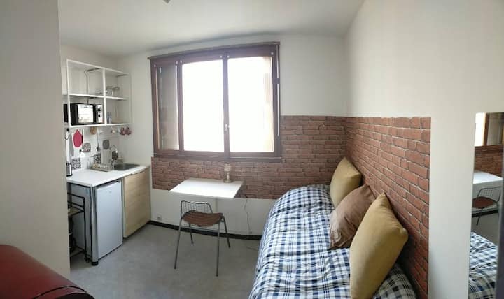 Chartreux Studette 12m2 Calme Et Propre - Marseille